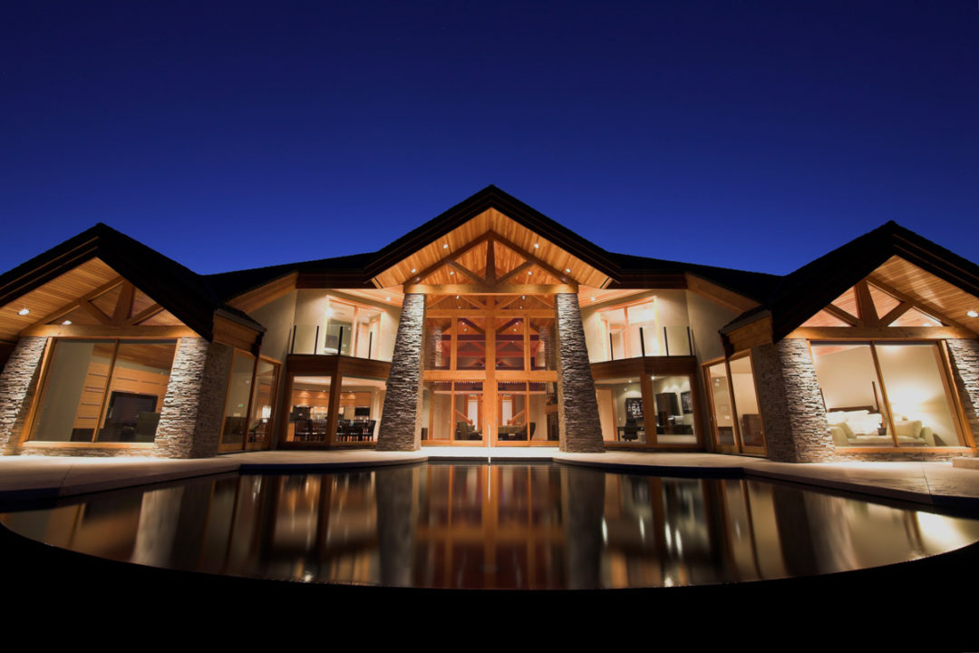 McFadden_ApchinDesign_Exterior_Kelowna - Apchin Design Build | Luxury ...